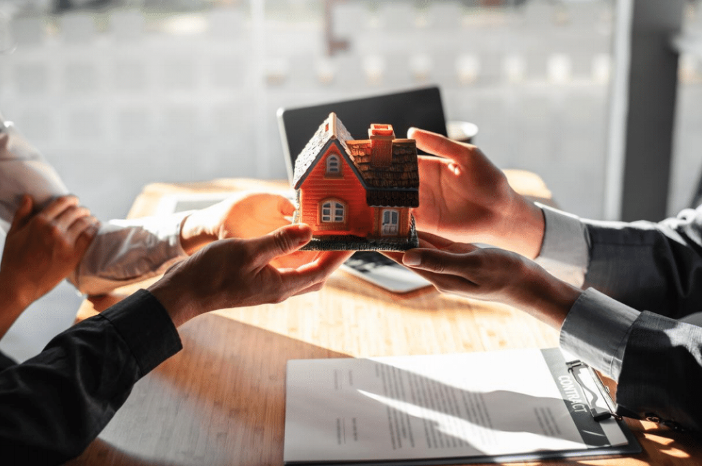 Ventajas de contratar a un agente inmobiliario colegiado (API)